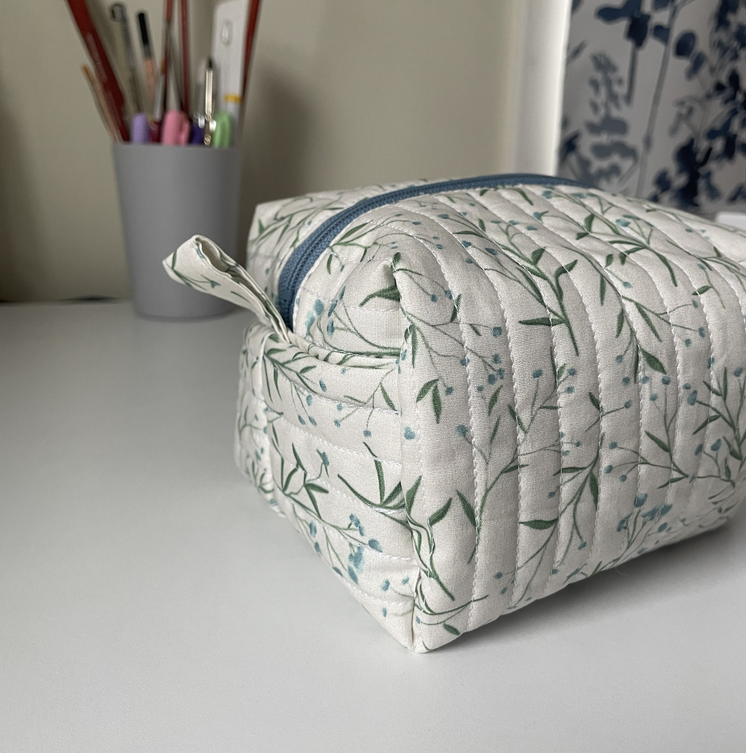 Sewing: Boxy Quilted MakeUp Bag — JoLouDesign